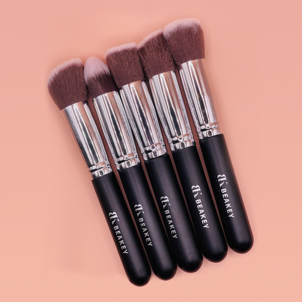 Essential Makeup Brush Set – Drake Cosmetics -->